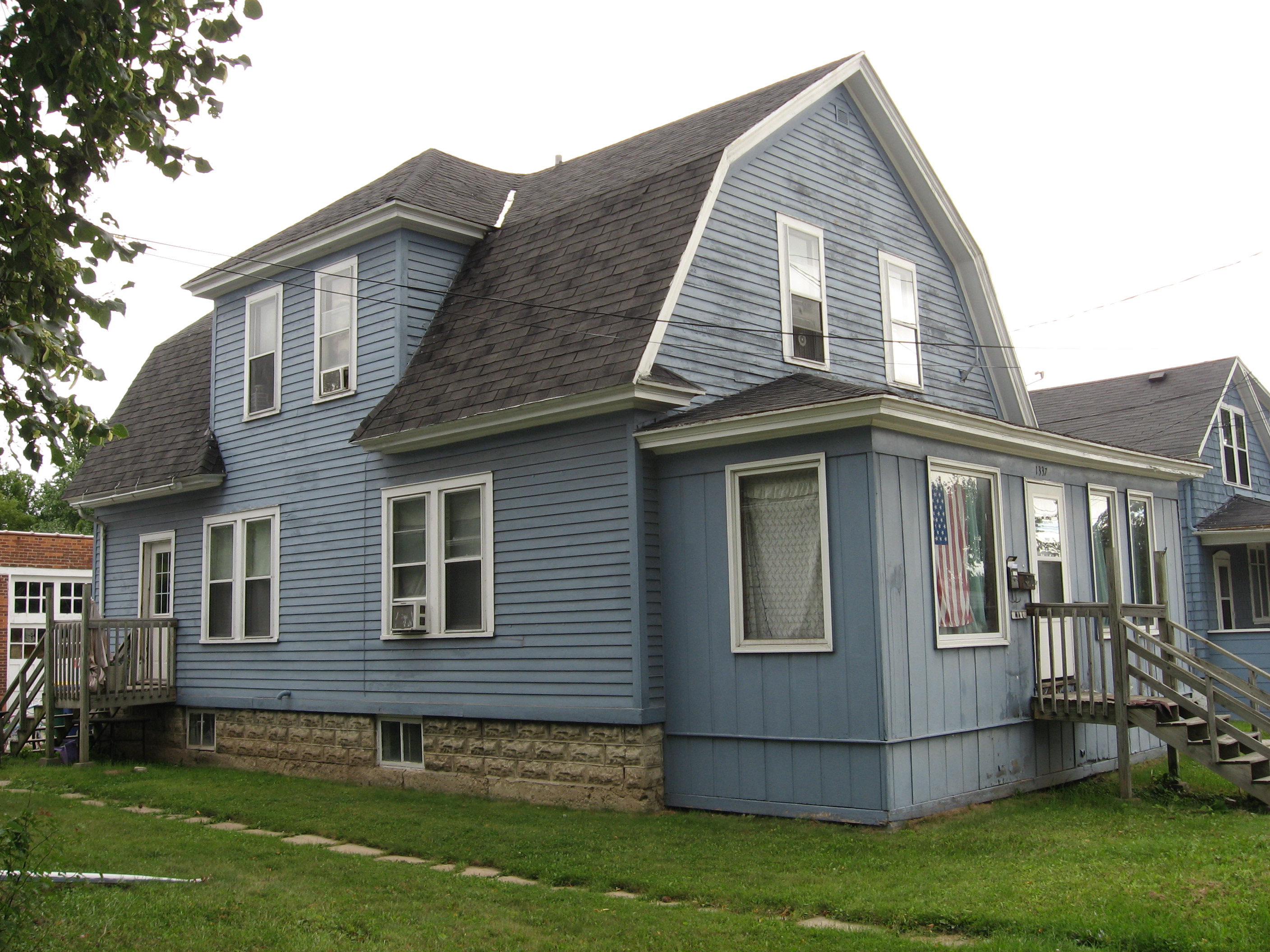 1337 E Mason | Fairchild and Flatt